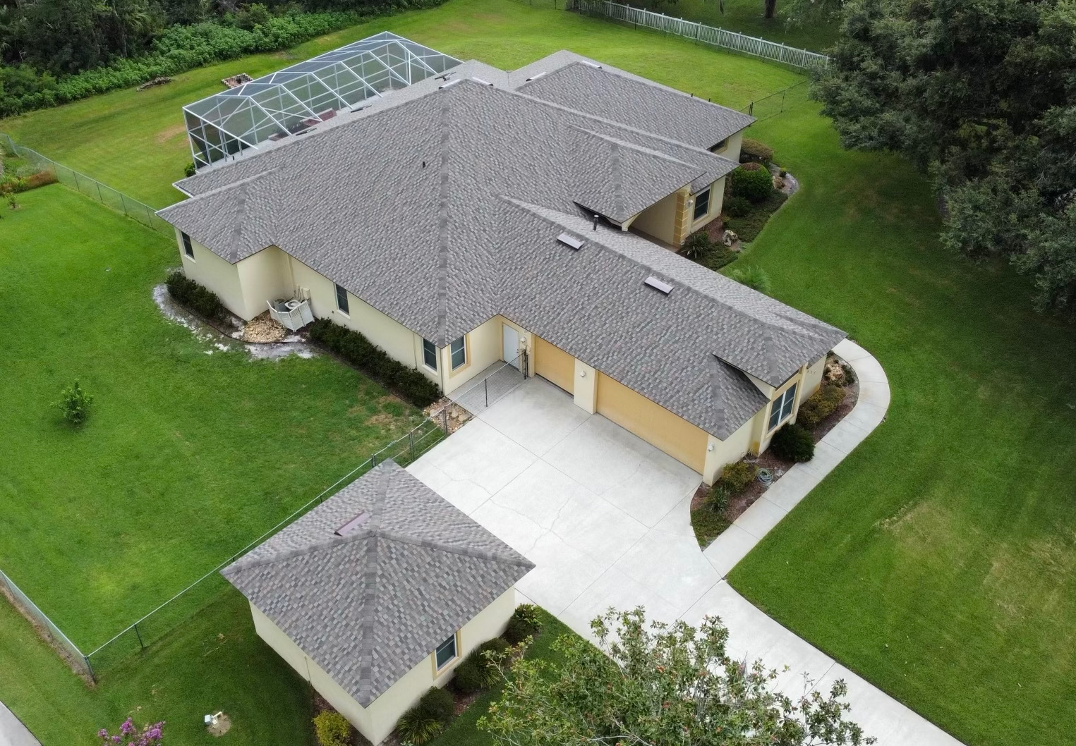 Alpha Roofing Co – Your Roofing Experts.
